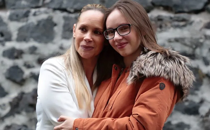 Ginny Hoffman admite error al hacer público el conflicto legal con ...